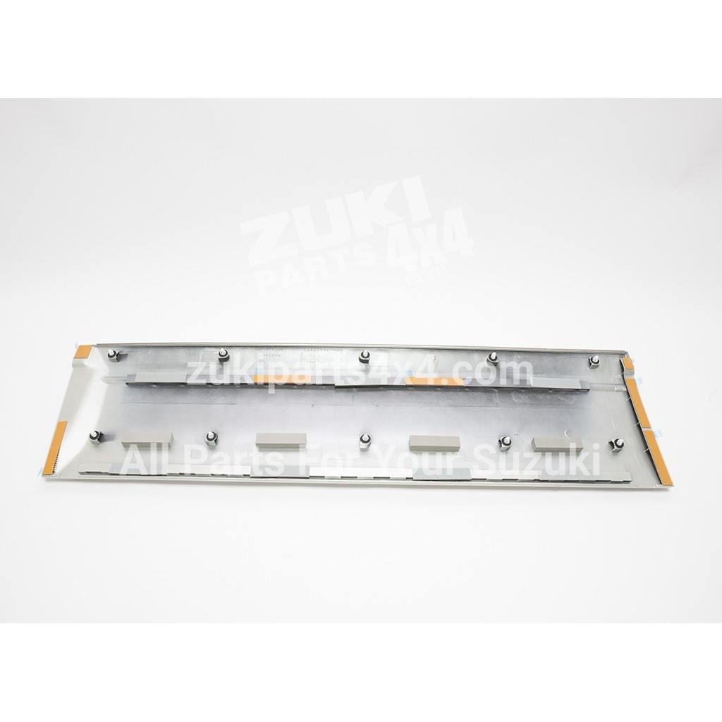 GUARD ASSY,FR DOOR SPLASH,R